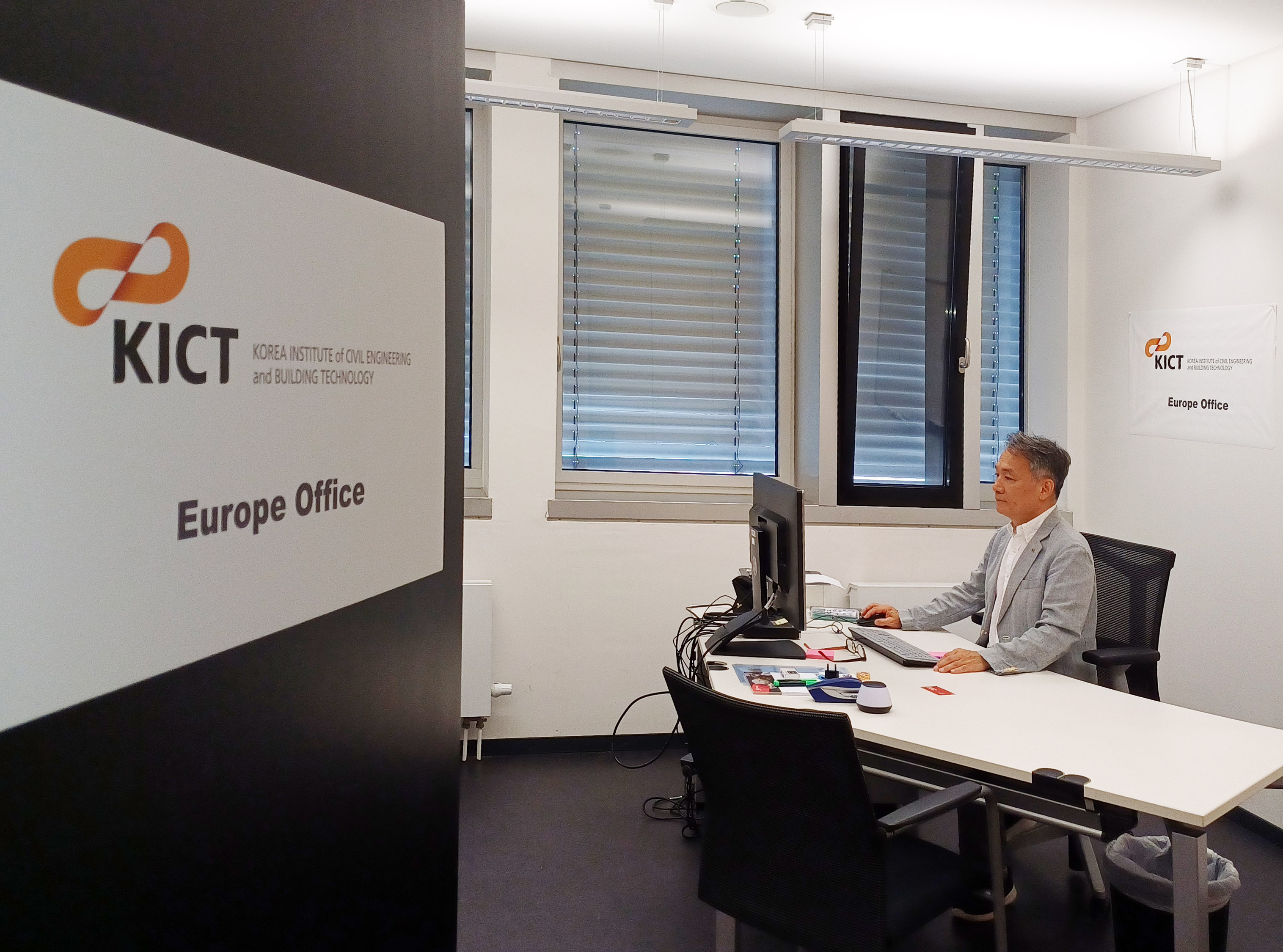 건설연, KICT 유럽연구실 운영으로 탄소중립 건설자재 국제공동연구 추진 | 포토뉴스 | KICT뉴스 | 열린마당 : 한국건설기술연구원
